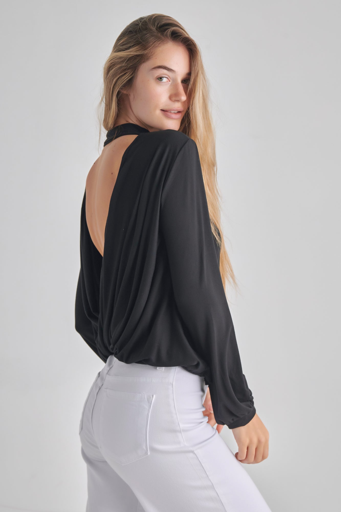 LONG SLEEVE BACK DROP MOCK NECK TOP – O2 Denim